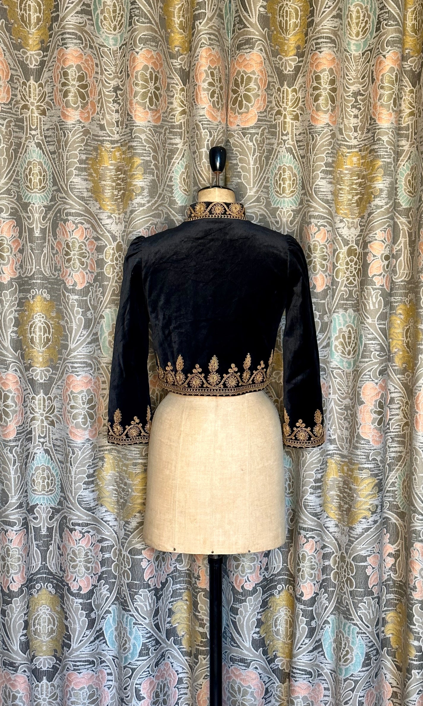 Palestinian Embroidered Velvet Jacket – The Quaintrelle
